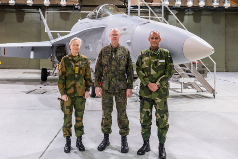 The Chief of the Norwegian Joint Headquarters, Ingrid Gjerde and Major ...