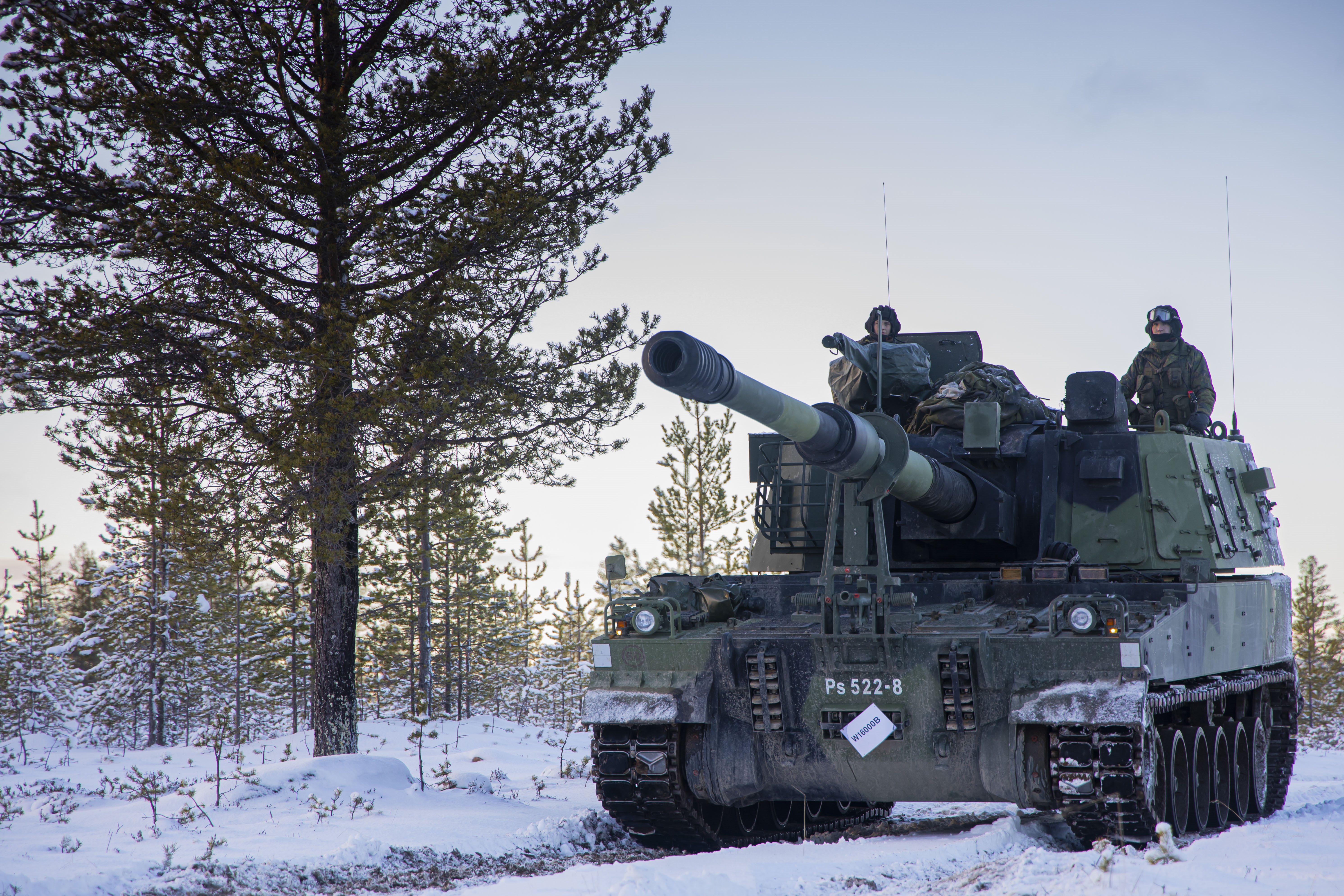 Joukot palaavat MVH20-harjoituksesta Rovajärveltä etelään - Maavoimat