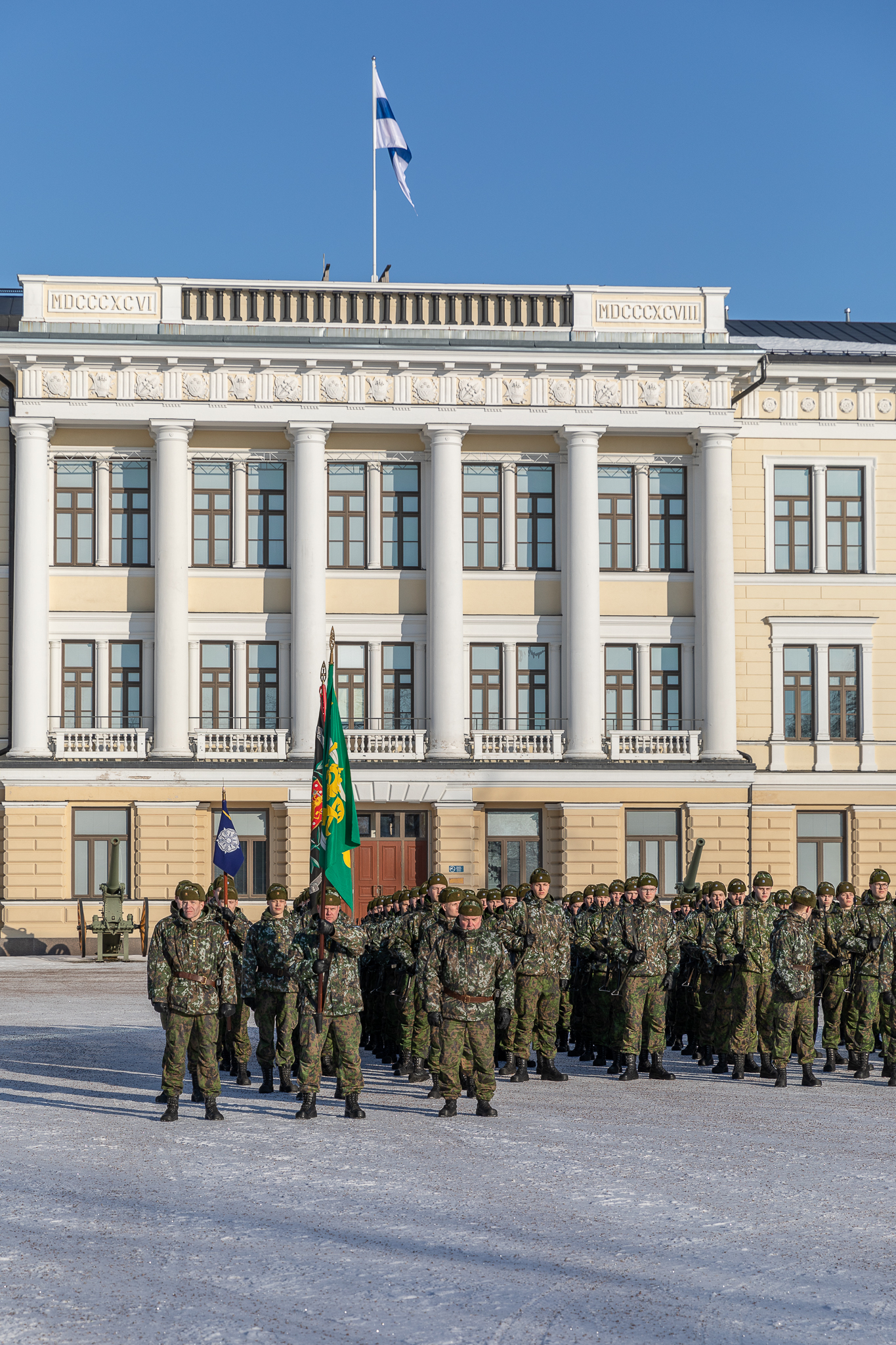 Sotilasvala- ja sotilasvakuutustilaisuus Maasotakoulussa Haminassa ...